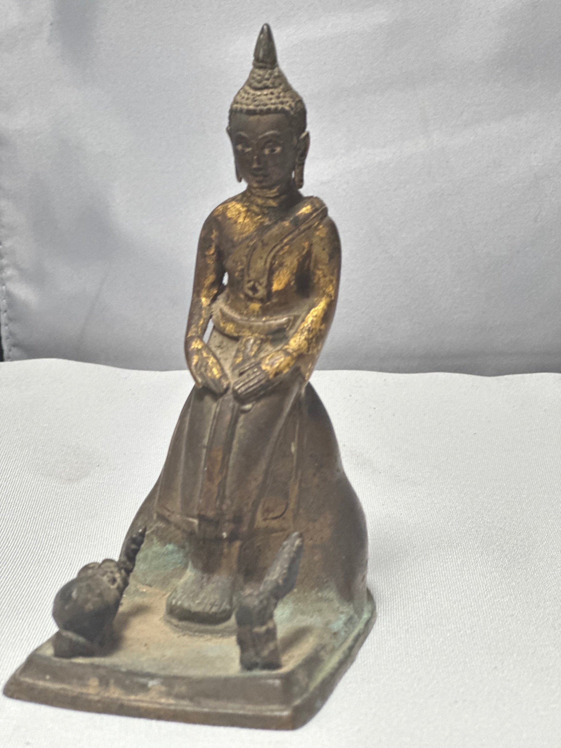 Bronze Buddha statue of Wednesday Evening Buddha Receiving Sustenance ...